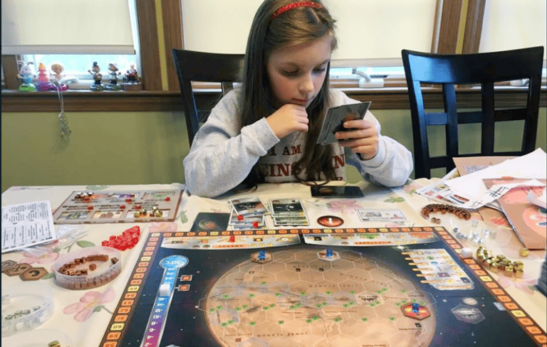 New Product Examples: 14 Popular Modern Board Games in the $15+ Billon ...